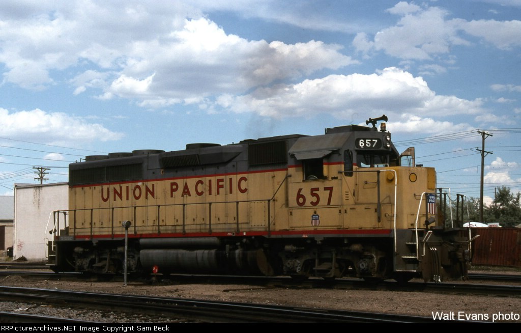 UP 657--GP40